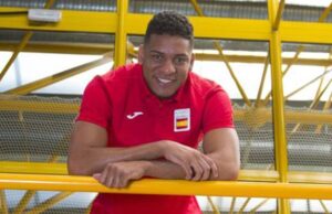 Emmanuel Reyes Pla pelea por España en Strandja - Titan Channel